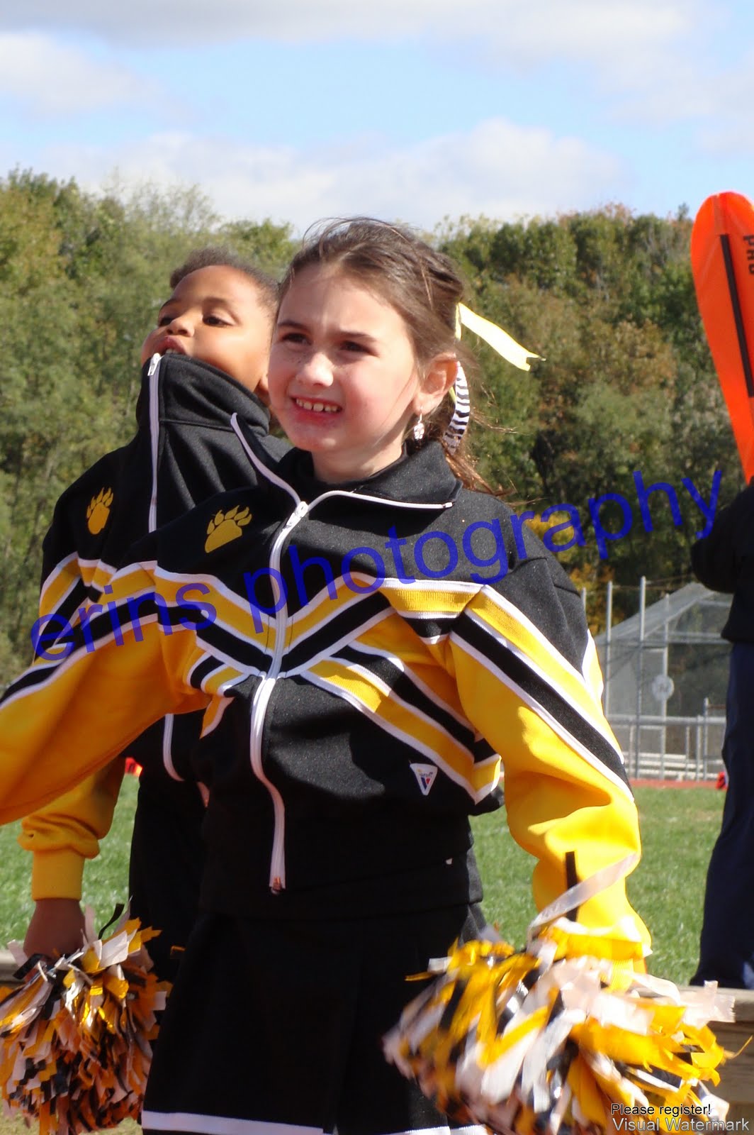Shots by Erin: Bulldogs Cheer 10-16-10