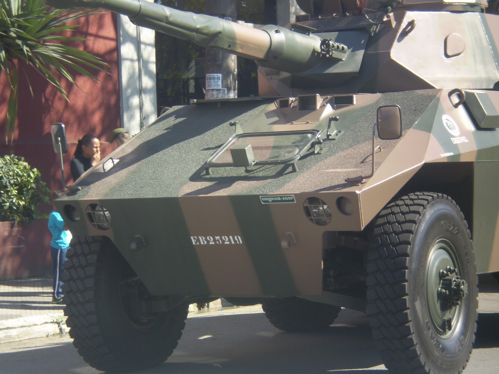 Mundo da Defesa Militar: EE-9 Cascavel