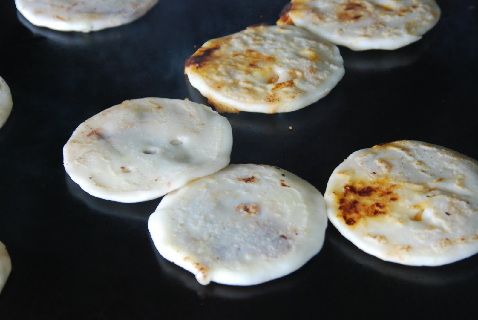Gastronomía y tradiciones de El Salvador: Día Nacional de la Pupusa