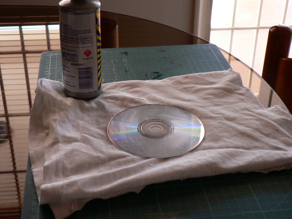 Oido al tambor: RECUPERAR UN CD RAYADO