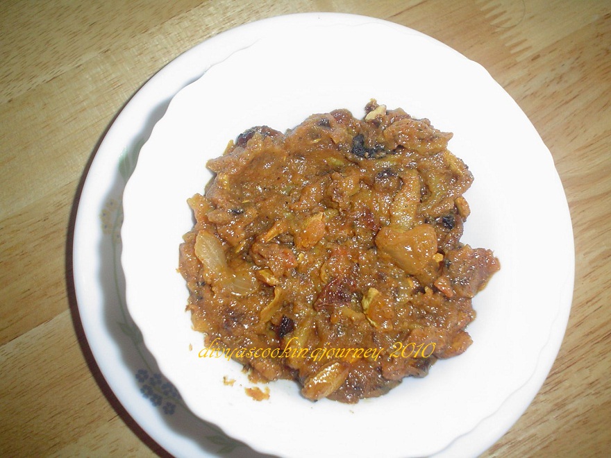 Divya's Cooking Journey: Kakarakaya Sweet Masala Curry