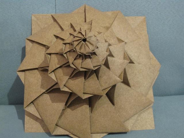 8 petal Flower Tower by Chris Palmer Help! - The Origami Forum