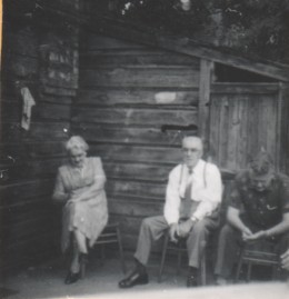 SHIRTS PRICELESS GEMS: Susan Irvine (Shirts, Watrous): "Pic"story