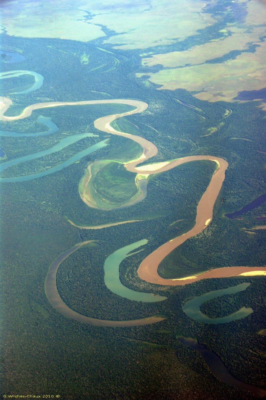 LIBRETA DE NOTAS DE UN VIAJERO FRECUENTE: MEANDROS DEL AMAZONAS