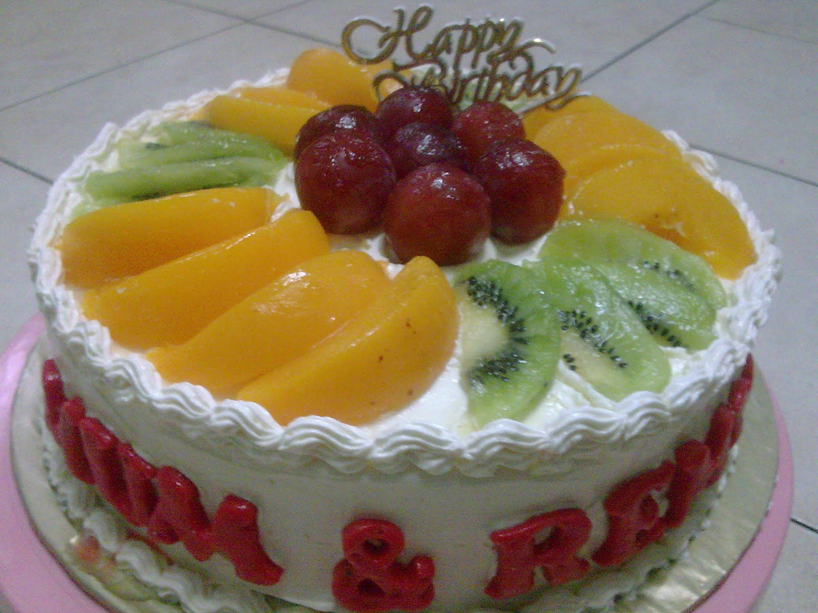 HoMeMaDe AyueBaKeRy: kek buah