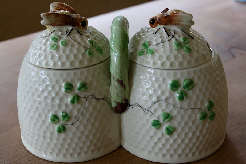 vignette design: Collecting Ceramic Honey Pots