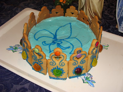 Under Her Starry Mantle: The Queenship of Mary