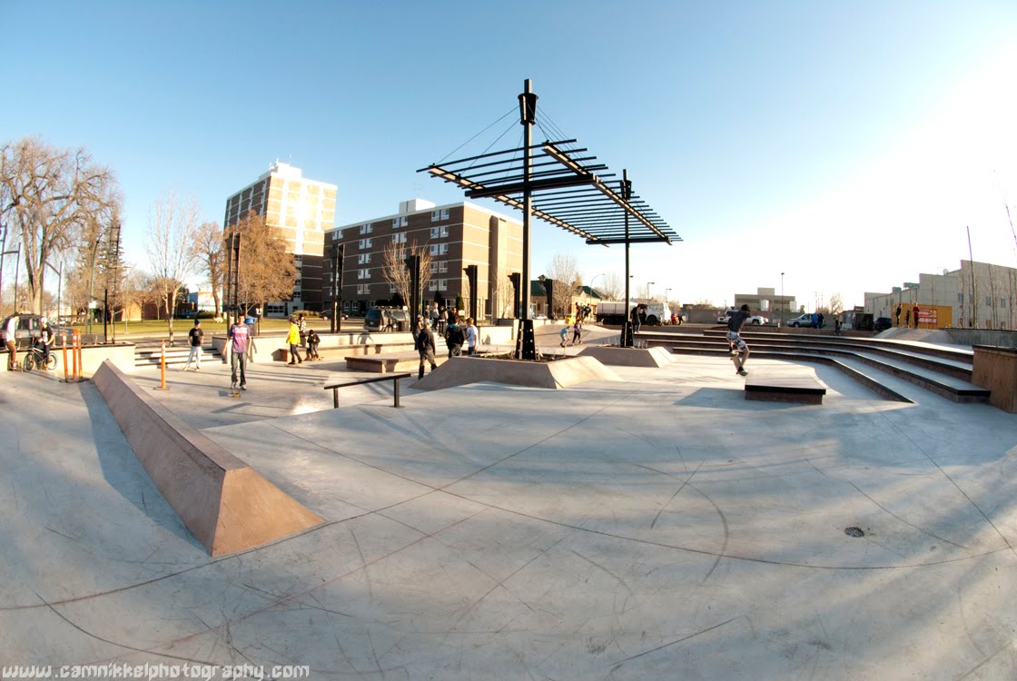 Pancakes and Skateboards!: Brandon Skatepark. The Visit