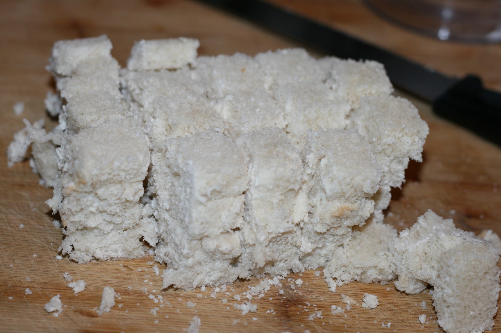 Soapte culinare: Mie de pain: pesmet facut din paine proaspata