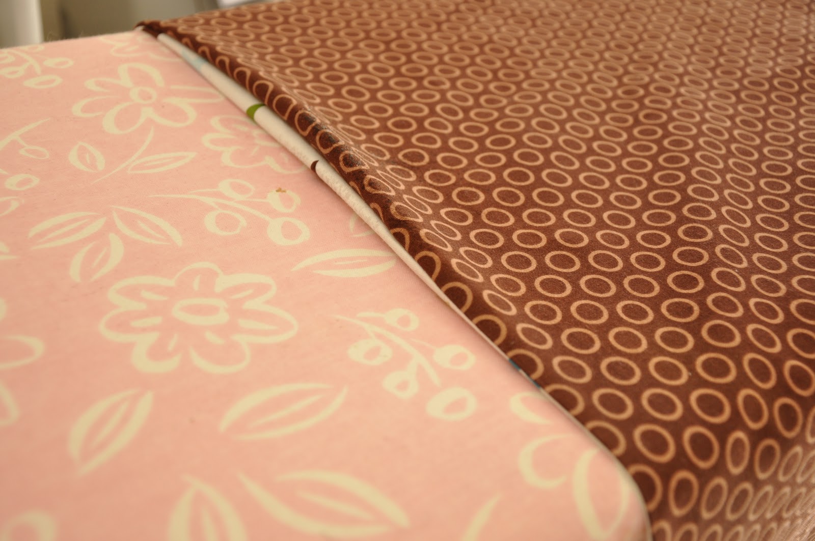 Made By Lisa G: Reversible Hooter Hider Tutorial