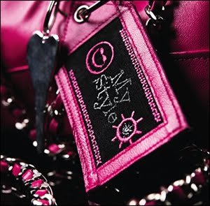 Johnson's Sew Savvy Blog: Pfaff Quilt Artist