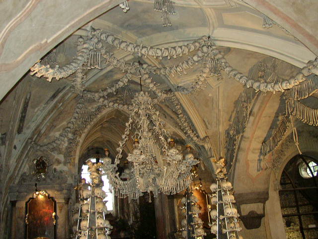La Catedral De Huesos Arte Gotico la-catedral-de-huesos-arte-gotico