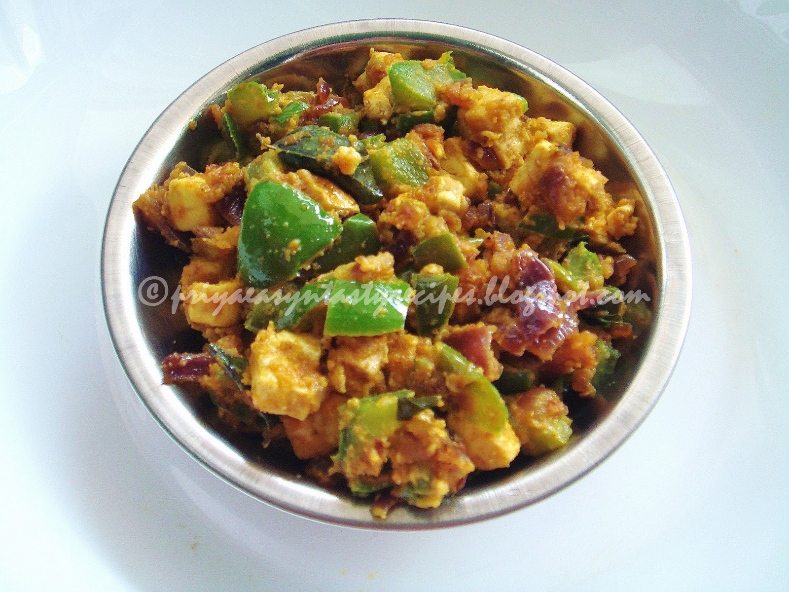 Priya's Versatile Recipes: Capsicum & Tofu Zunka