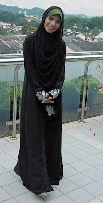 KakChik Niza's Wardrobe: The Many Faces of Waheeda - Malaysian Singer ...