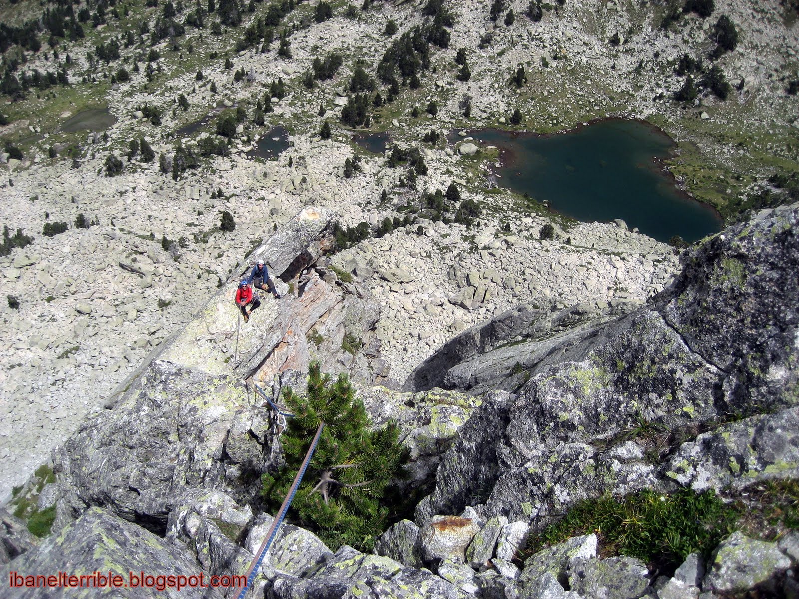 la vida és vertical: AIGÜESTORTES, AGULLES DE DELLUI. Cuanto cuesta ...