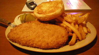 Des Loines: 92 Roadhouse Bar and Grill in Columbus Junction