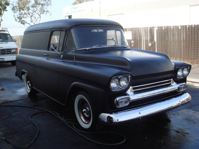 MOTOMO: 1958 Chevy Panel Truck