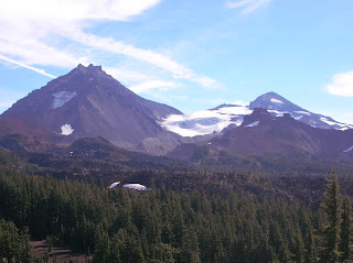 Oregon Hiking and Backpacking: Four in one cone