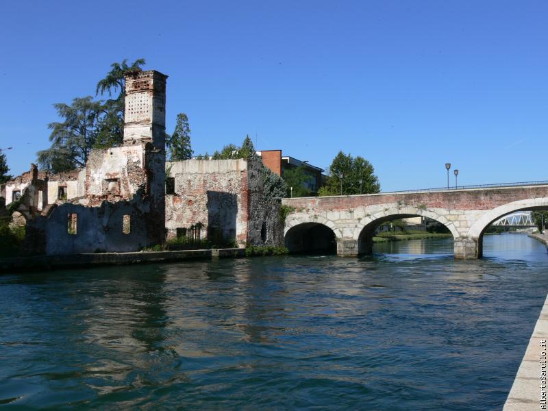 THE ITALIAN WARS OF INDEPENDENCE: magenta