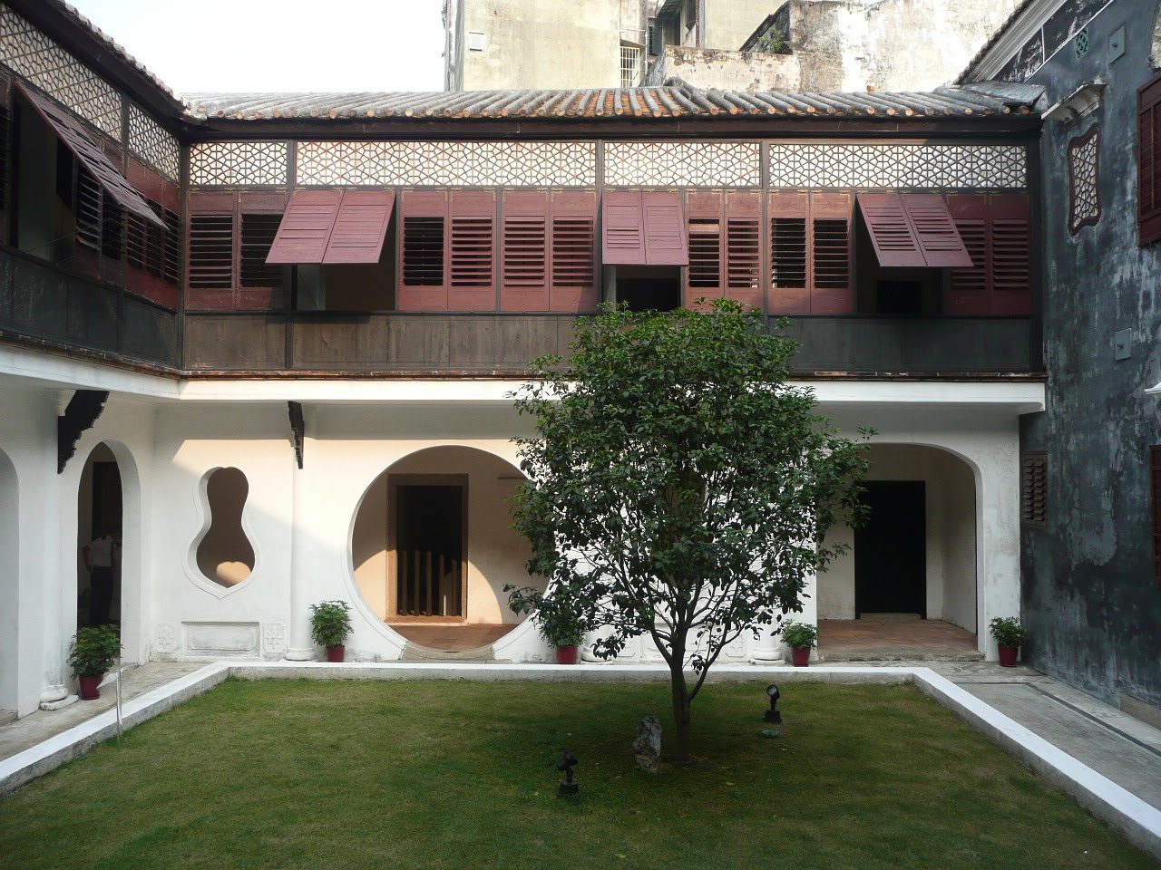 WEBS OF SIGNIFICANCE: Macau's Mandarin's House