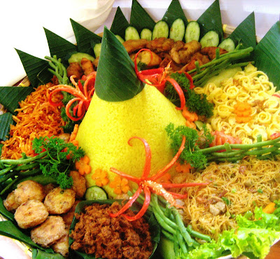 Share The Story: Nasi Tumpeng