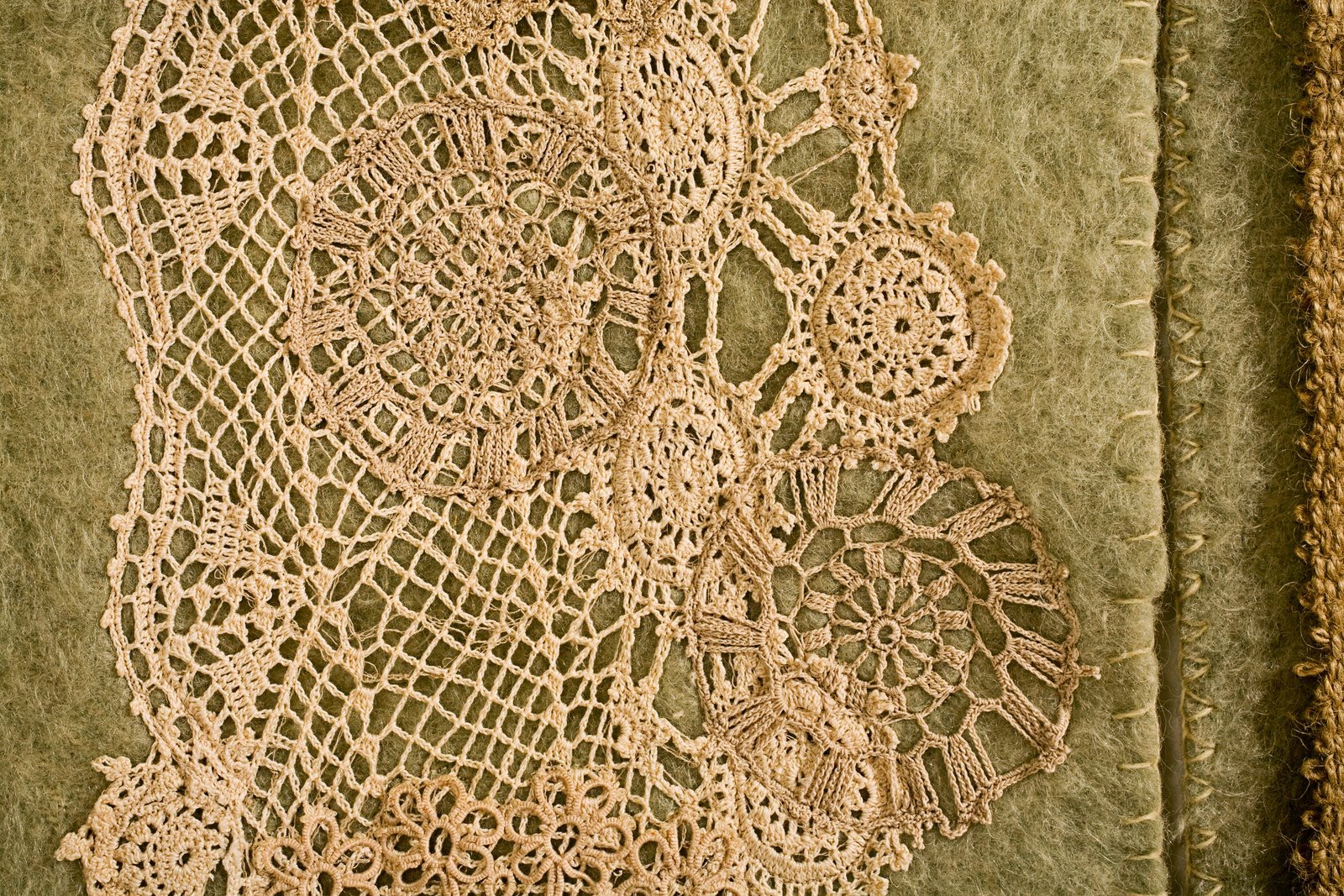 Lesley Turner: Tony Bounsall Textile Art Photographer