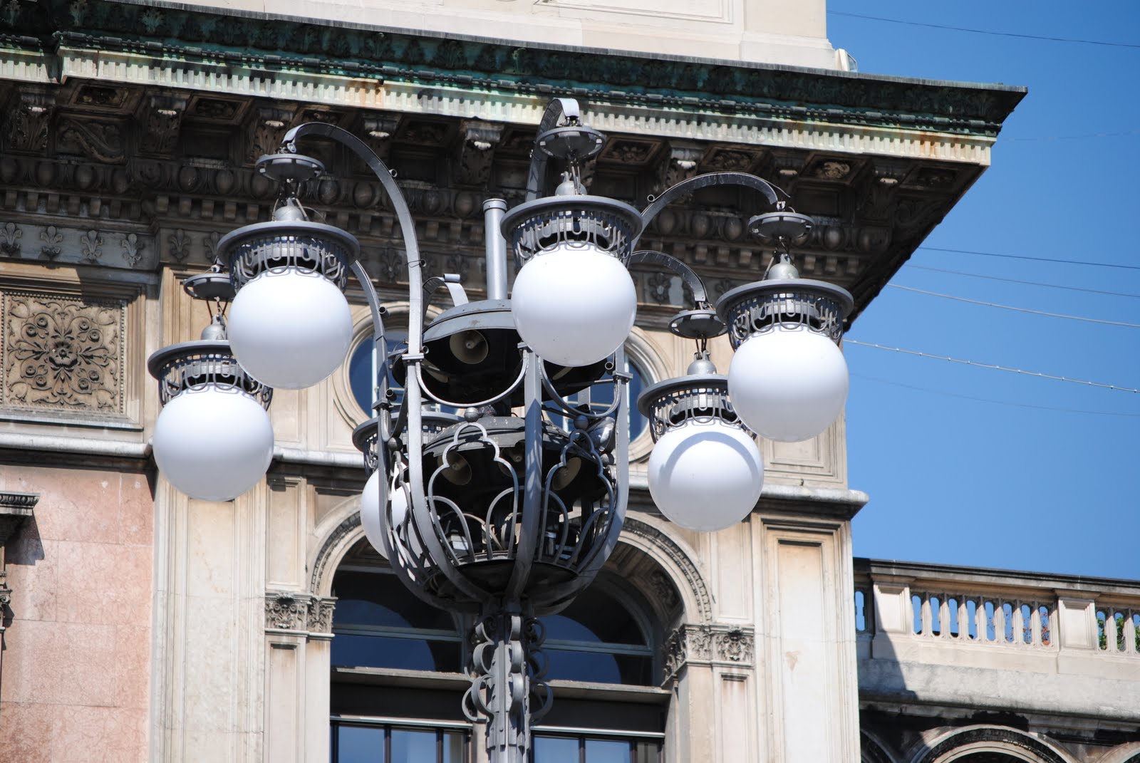Felt Inspired: Italian Street Lighting