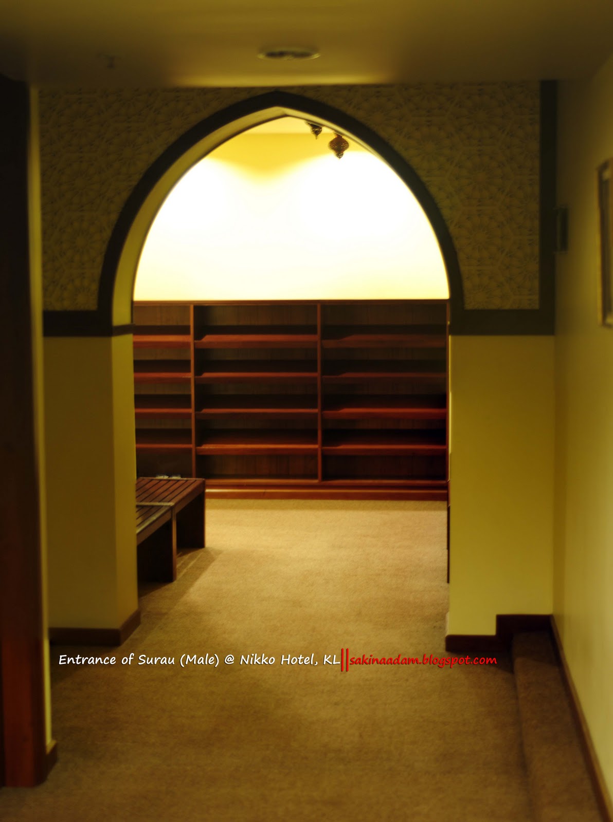 S A K I N A A D A M: Proper design of surau for commercial building!