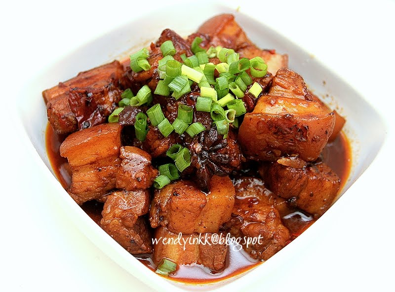 Table for 2.... or more: Fragrant Spicy Pork Belly 香辣猪腩