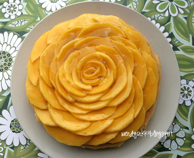 Table for 2.... or more: Mango Cotton Cheesecake with Mango Crown