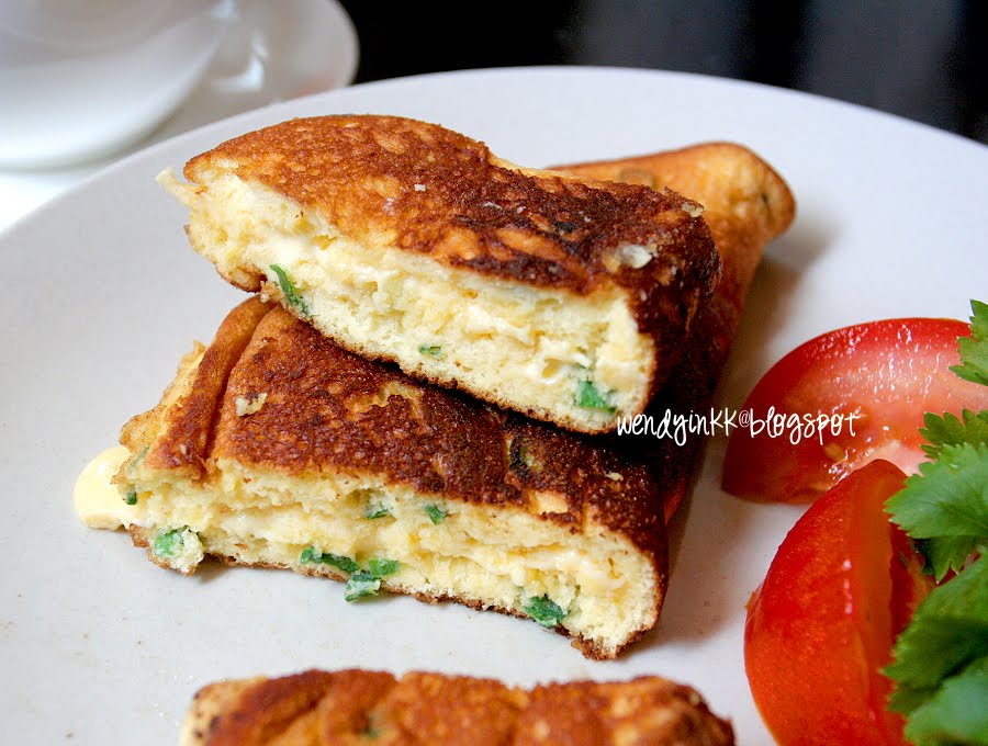 Table for 2.... or more: Cheese Scallion Pillow Wallets