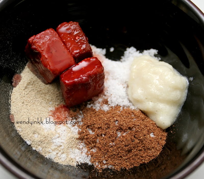 Table for 2.... or more: Chinese Roasted Pork 脆皮烧肉