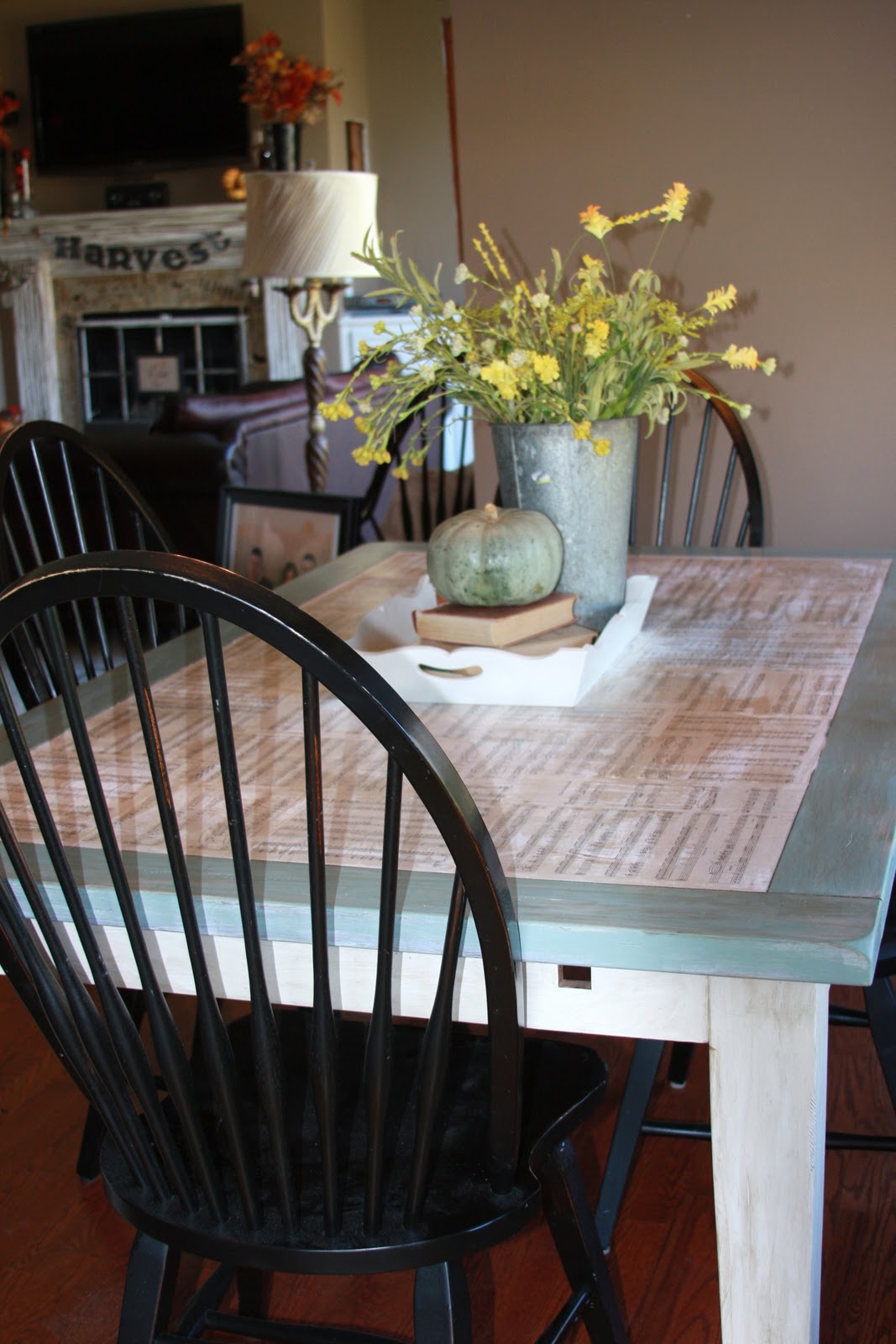 Kitchen Table Redo With Sheet Music | Remodelaholic