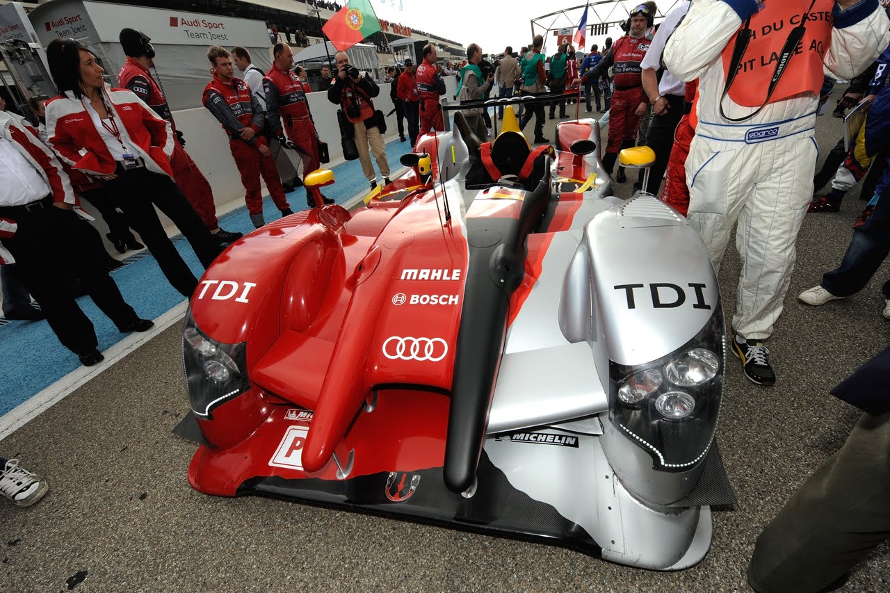 Audi R15 Plus wins debut race at Le Castellet - McNish & Capello ...