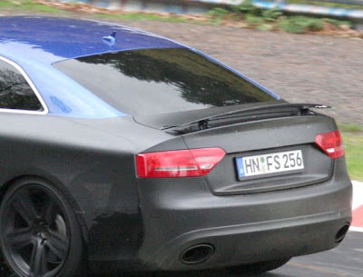 Audi RS5 Shows a Retractable Spoiler | quattroholic.com