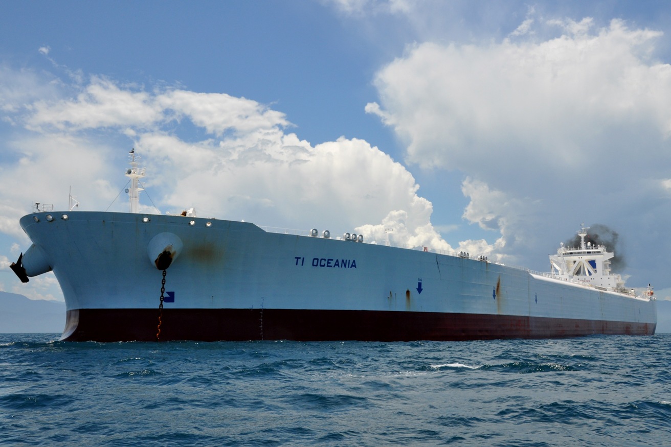 Santos Shiplovers: M/T TI OCEANIA / V7IG4 - Um ULCC que nunca virá a Santos