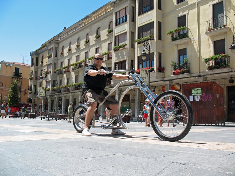 Oscarchopper: la bici chopper por León