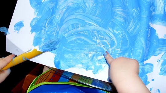 Toddler Art: Painting Round and Round - Childhood101