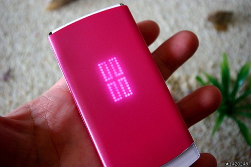 DAILY MOBILE PHONES: PICTURES - LG Lollipop GD580