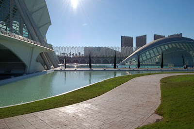 El río convertido en parque .. Valencia - Balovega