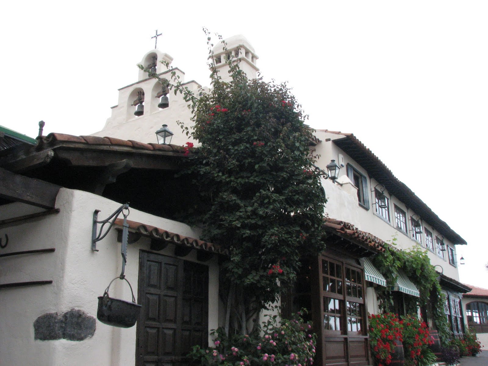 ¡Disfrutando de la vida!: Mesón del Monasterio: ¡Más que un restaurante ...