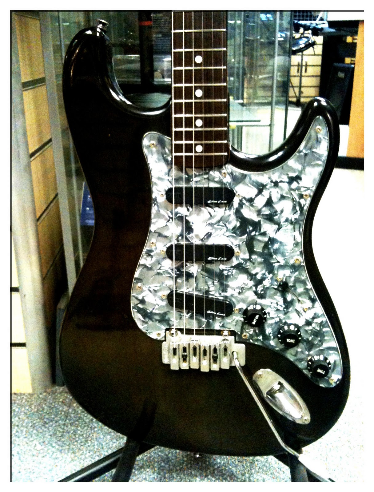 Pro Music International: Pre-Owned: Fernandes LE-2z 50s Style ...