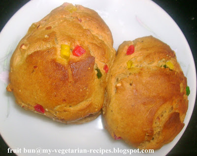 Priya's Vegan Recipes: Fruit bun