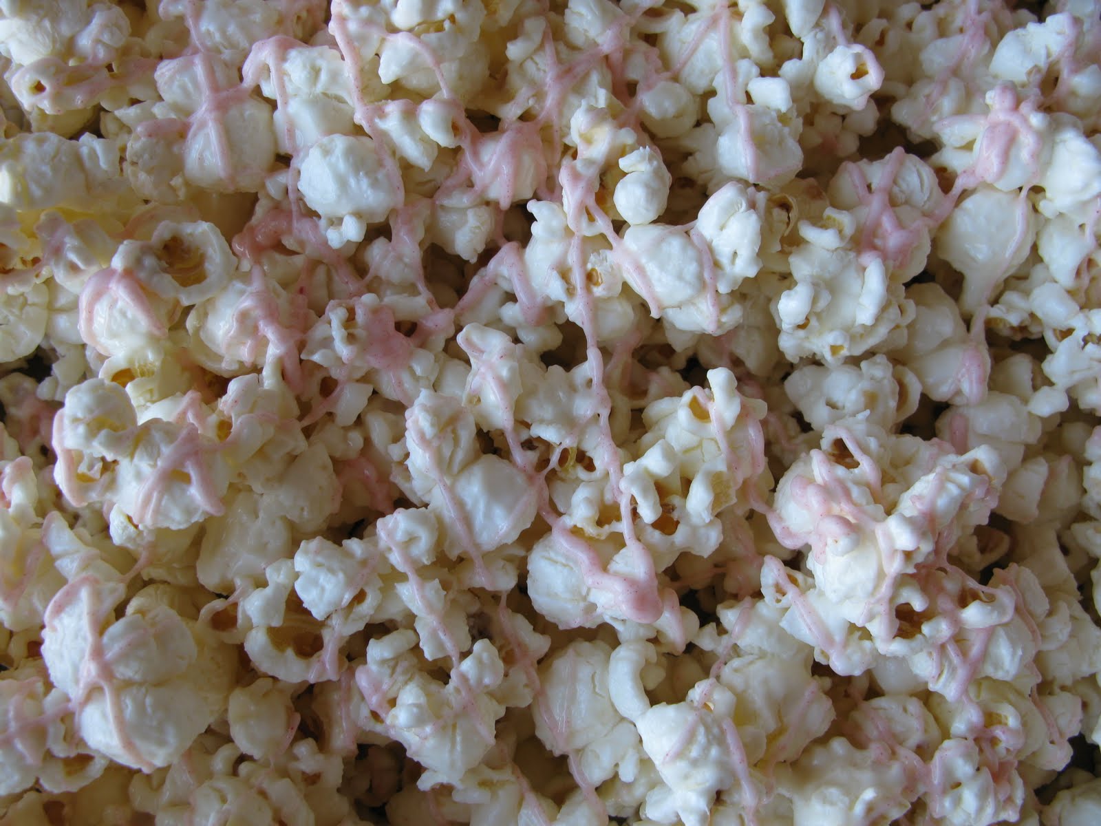 MMM...Good Eats!: Chocolate Covered Popcorn