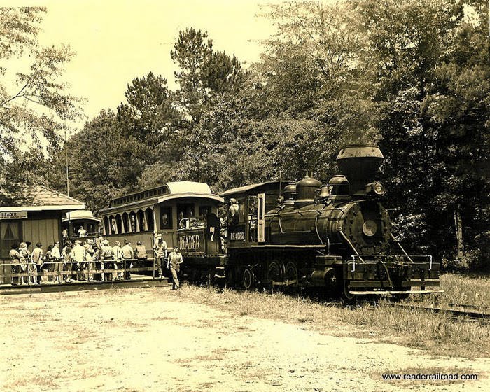 Tie Dye Travels with Kat Robinson - Author, Arkansas Food Historian, TV ...