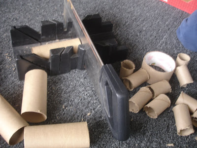 mintagehome: Craft Lab: Tube Holiday Wreath