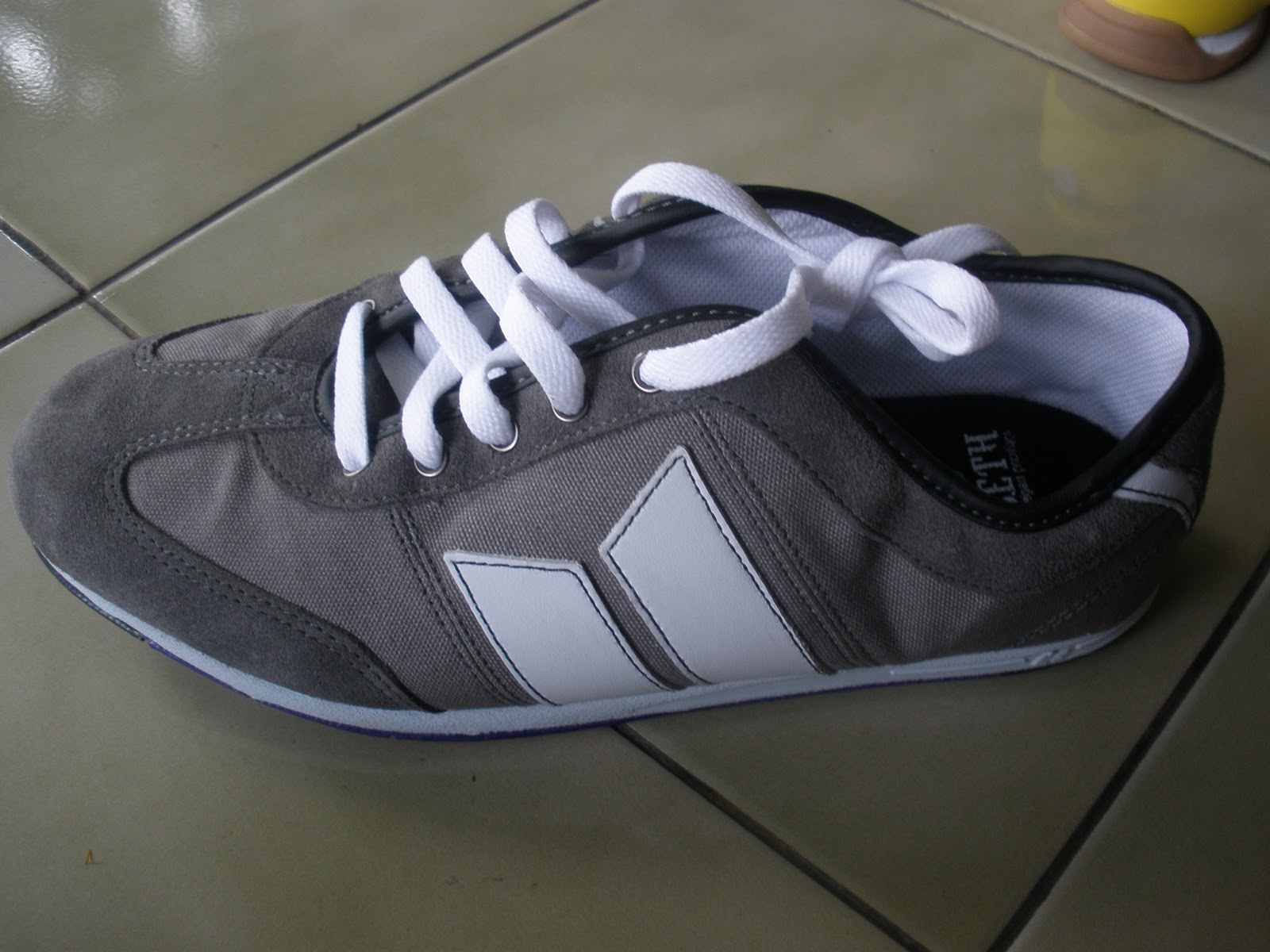 Toserba Jeffrey: Sepatu Macbeth - Original