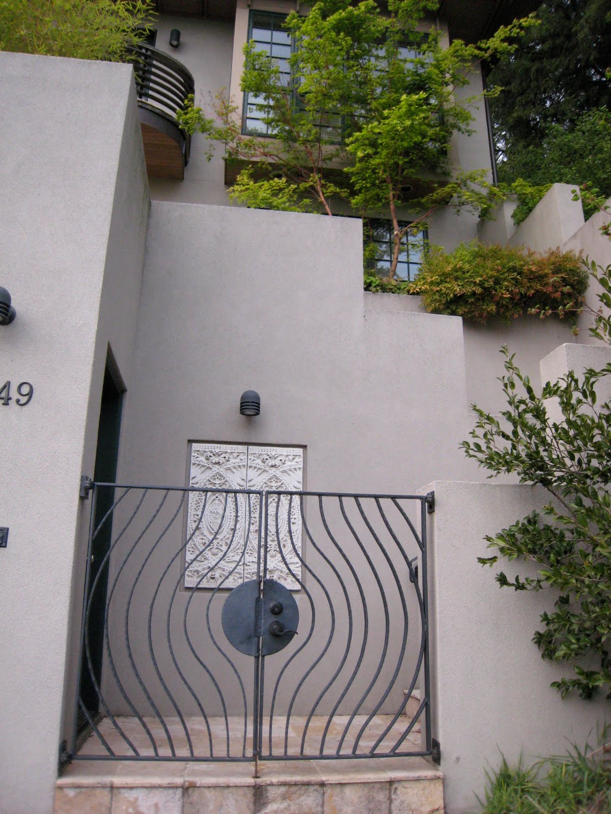 Shadows On Stone: Sculpture and Louis Sullivan Architectural Reliefs.