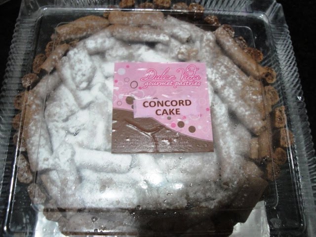 Pagkaon--the Foodscapades: Concord Cake at Tiny Kitchen