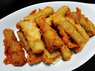 Pagkaon--the Foodscapades: Ngoyong Haus